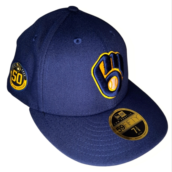New Era | Accessories | Nwt Milwaukee Brewers Glove 5th Anniversary ...